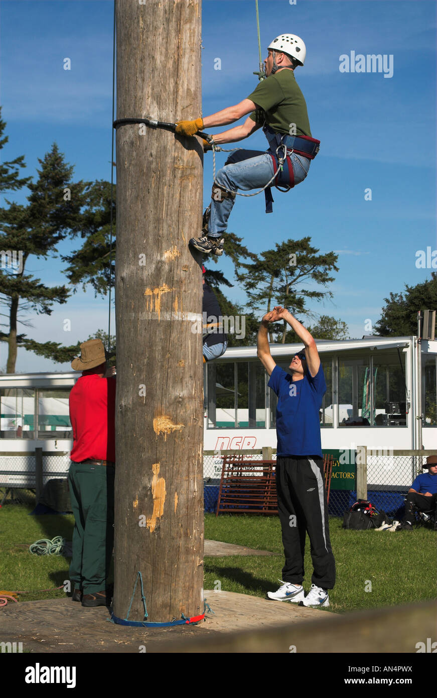 Pole climb hi-res stock photography and images - Alamy