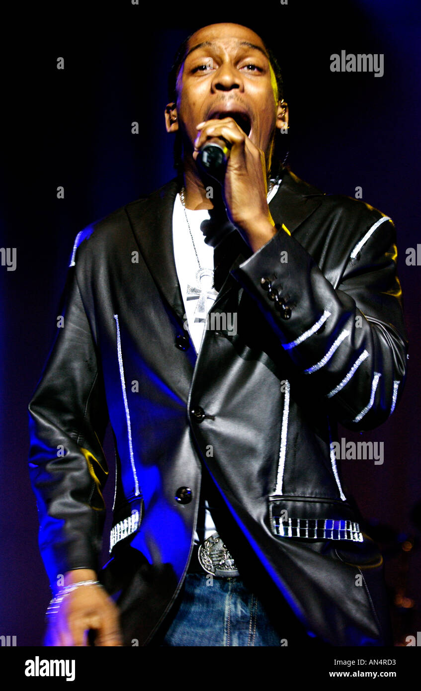 Singer lemar hi-res stock photography and images - Alamy