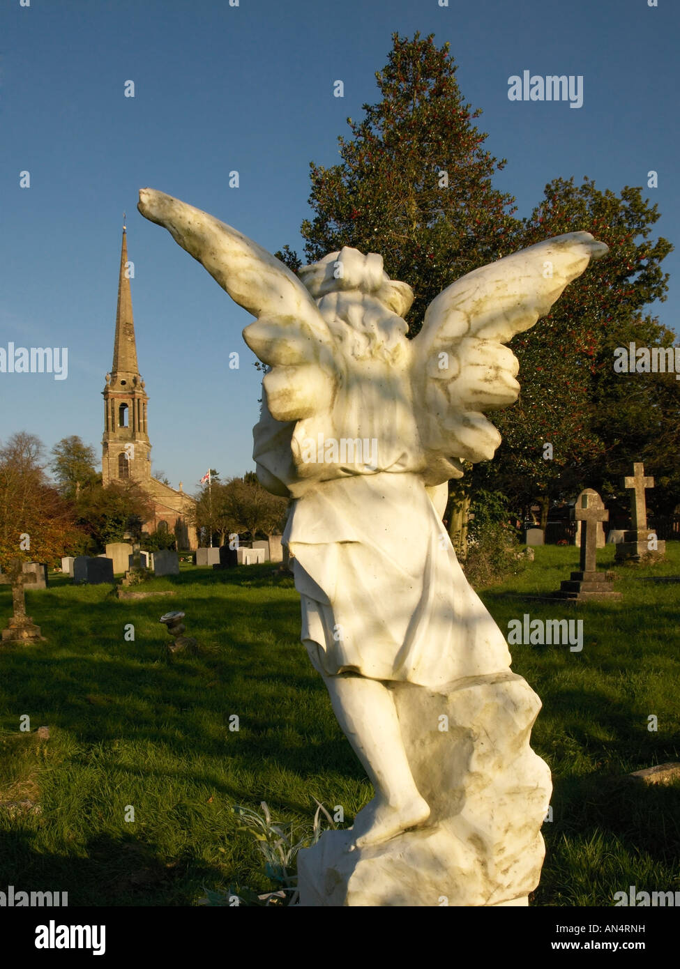Angel in churchyard hi-res stock photography and images - Alamy