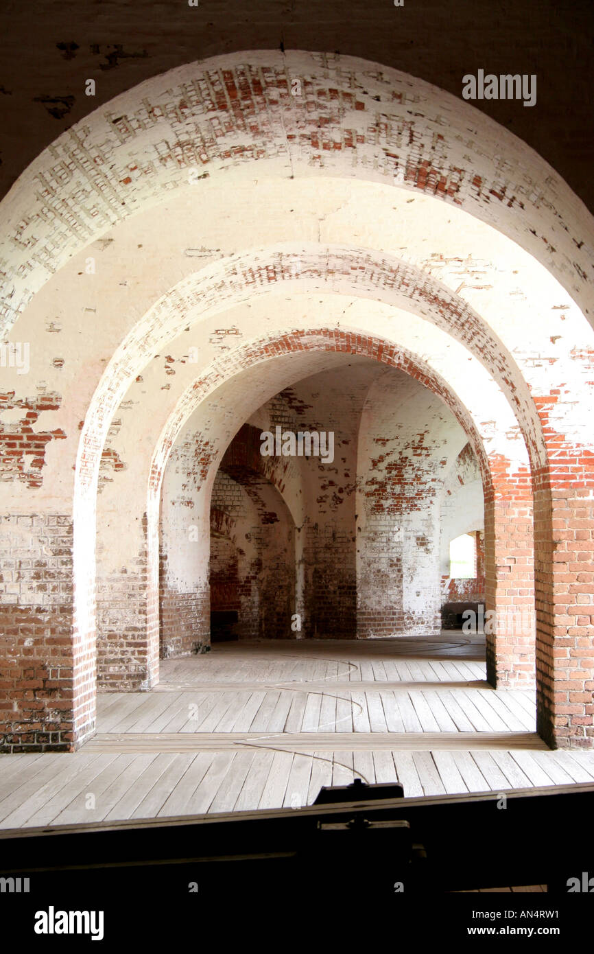 Arched passageway of brick Stock Photo - Alamy