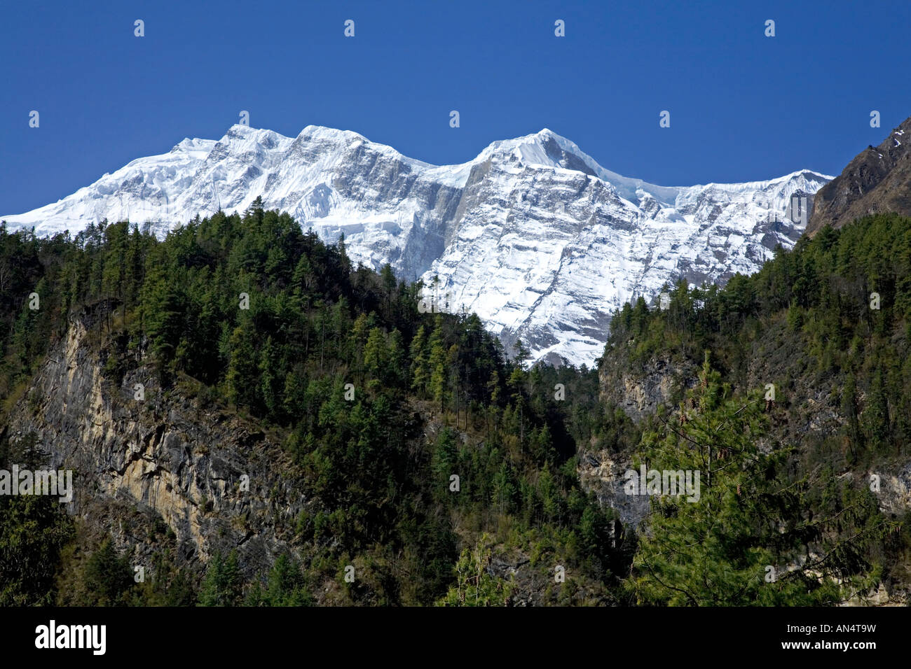 Nepal lamjung himal hi-res stock photography and images - Alamy