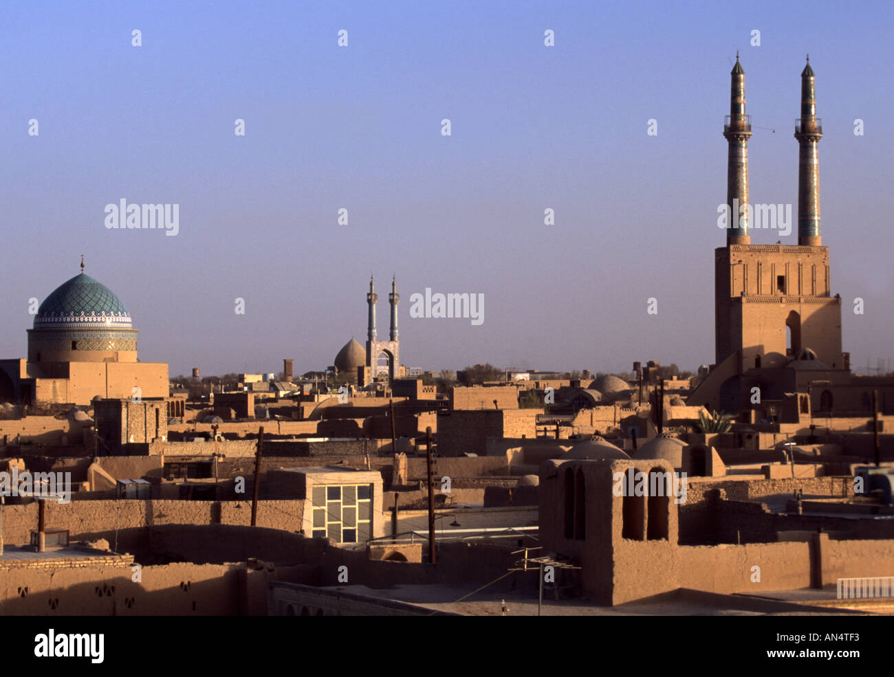 Islamic architecture. Cityscape, Mosque Stock Photo - Alamy