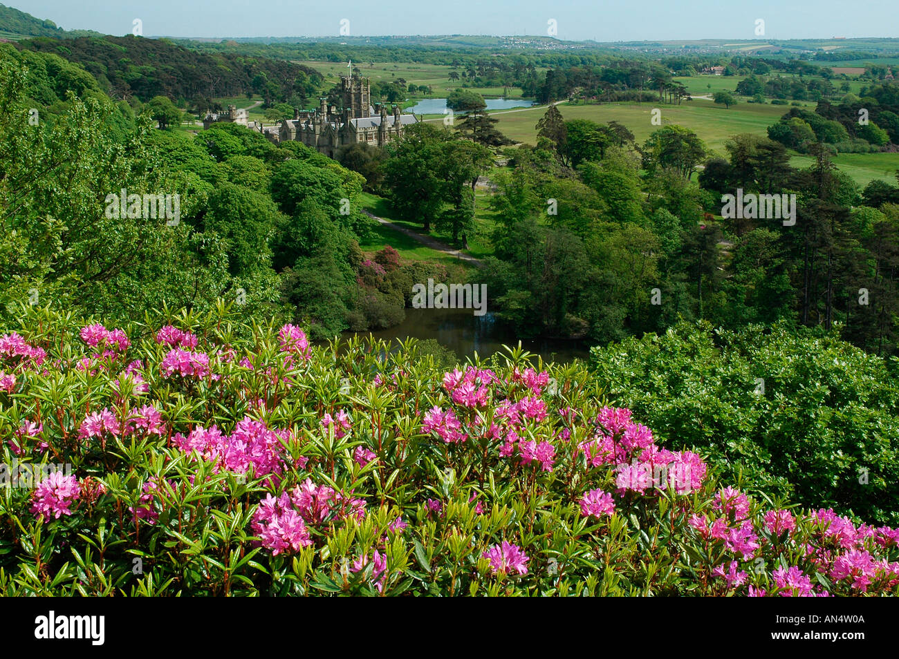 Castle park neath south wales hi-res stock photography and images - Alamy