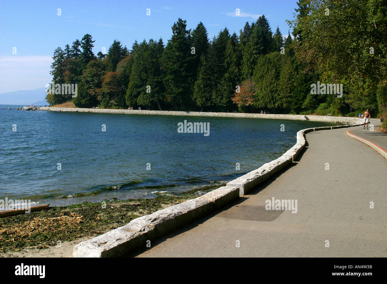 Curved stone wall seaside hi-res stock photography and images - Alamy
