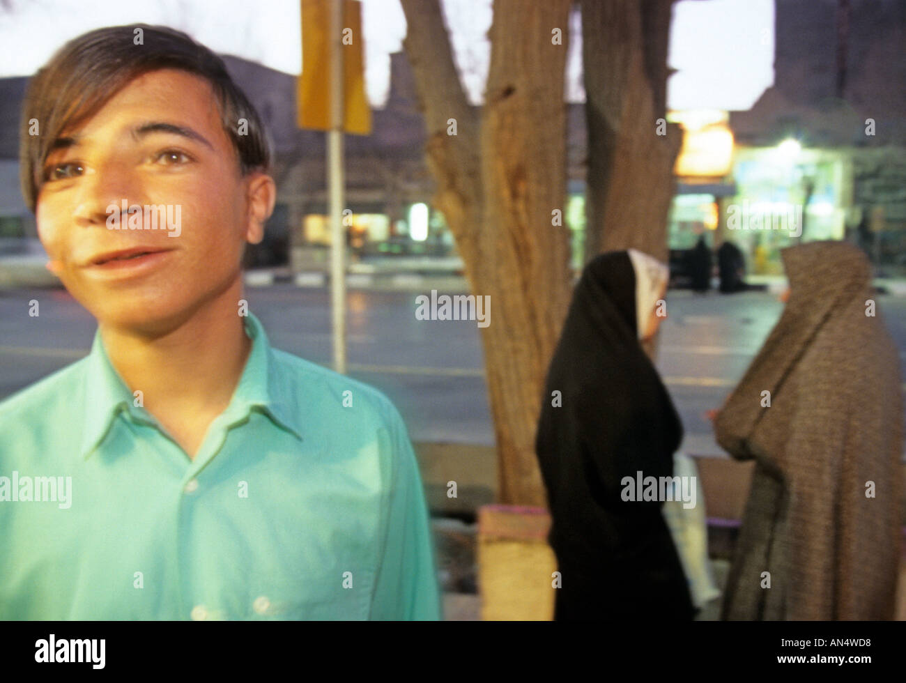 Iranian people hi-res stock photography and images - Alamy