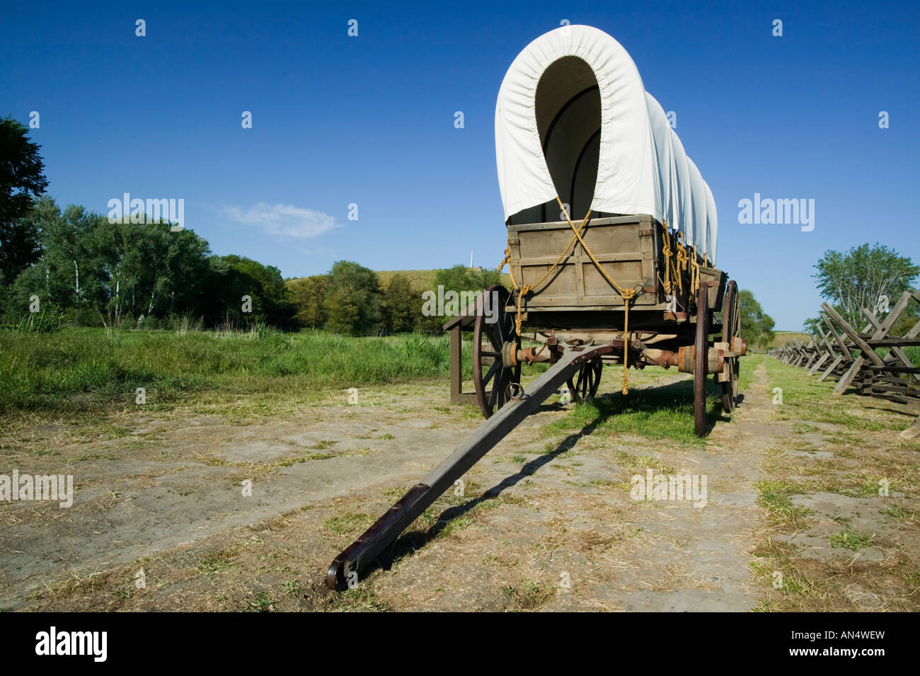 Historic covered wagon Stock Photo - Alamy