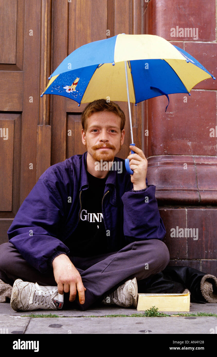 Homeless man london hi-res stock photography and images - Alamy