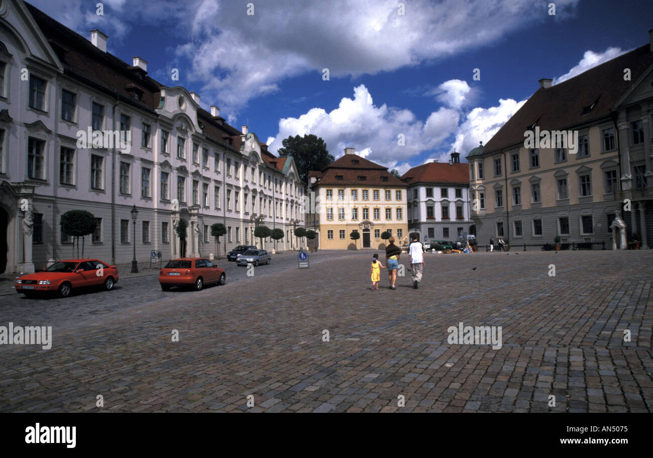Walting hi-res stock photography and images - Alamy