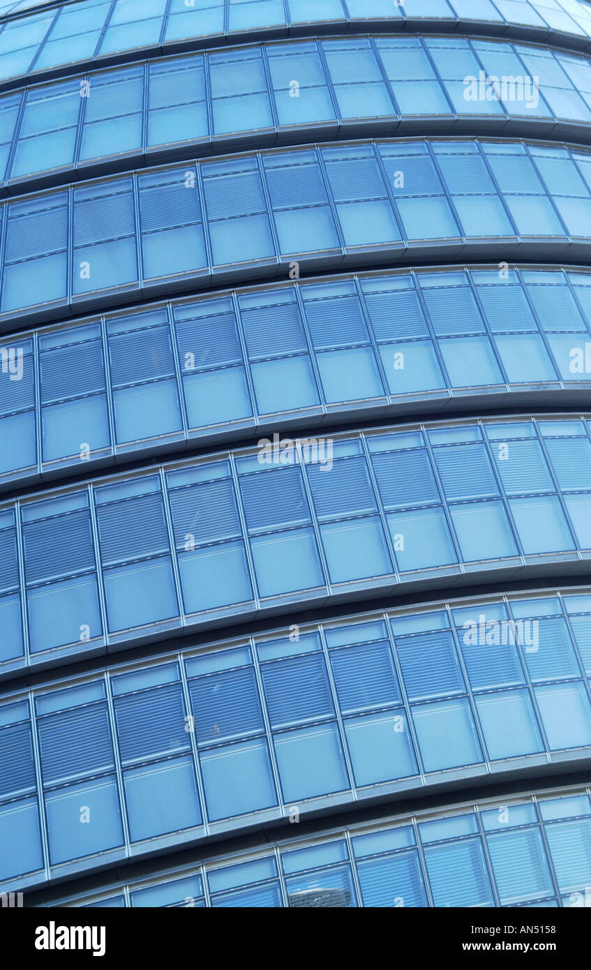London glass building hi-res stock photography and images - Alamy