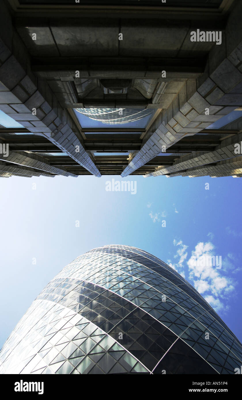 London Gherkin (aka Swiss Re building), 30 St Mary Axe, London, England ...