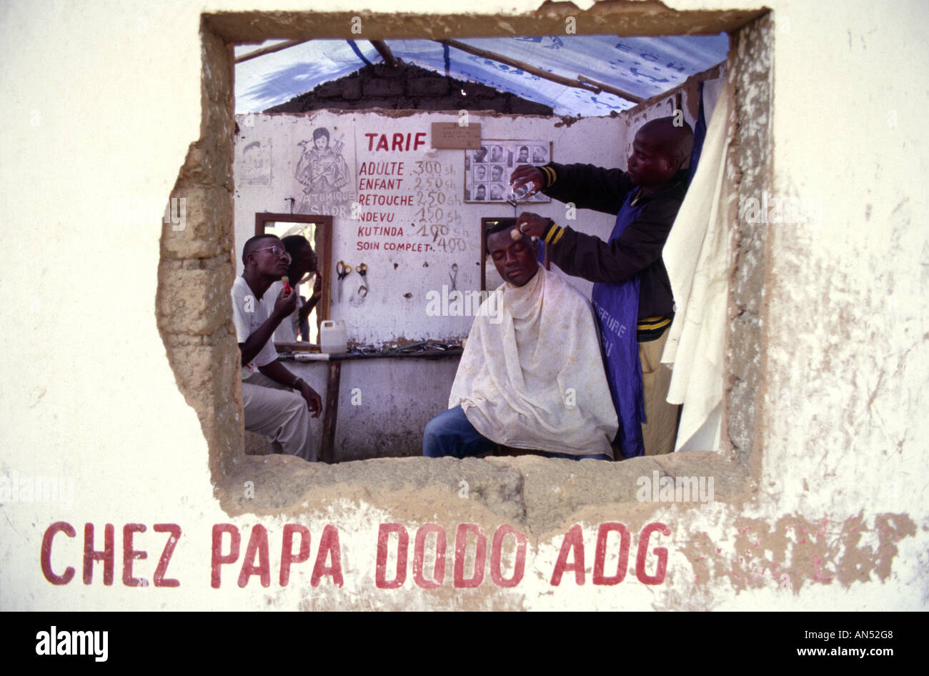 Lugufu refugee camp hi-res stock photography and images - Alamy