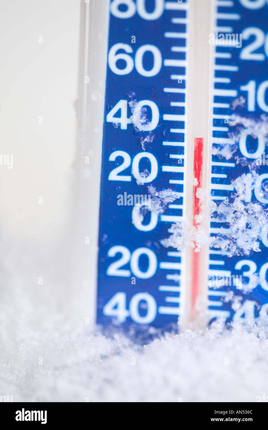Freezing Conditions High Resolution Stock Photography and Images - Alamy