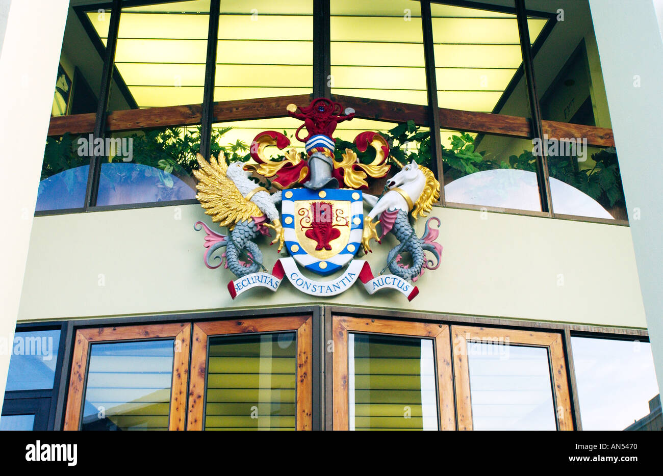 The Bermuda coat of arms at the entrance to the courthouse in Hamilton ...