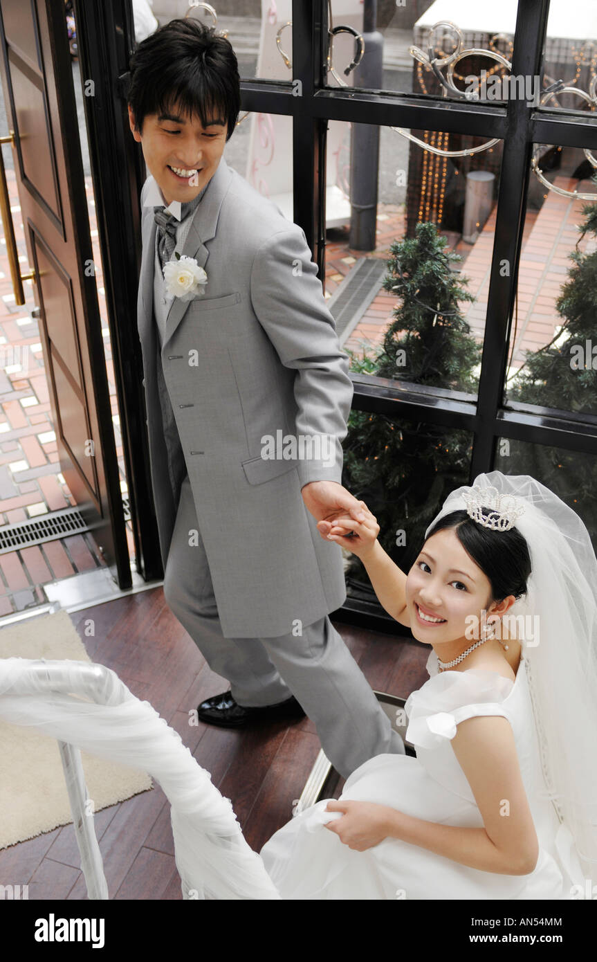 Japanese bridal couple Stock Photo - Alamy