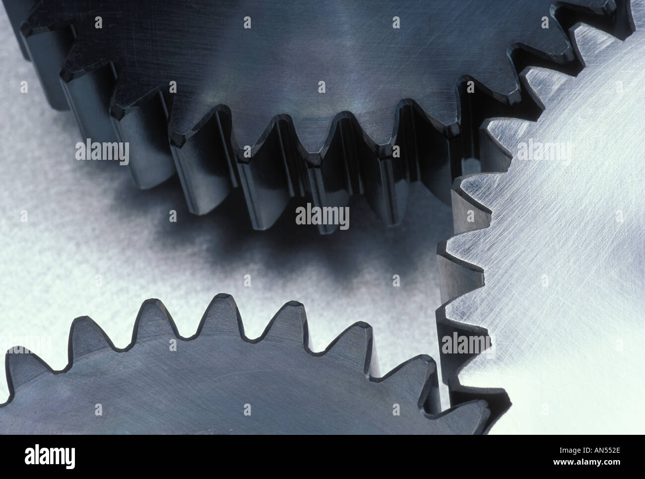 Meshed gears hi-res stock photography and images - Alamy