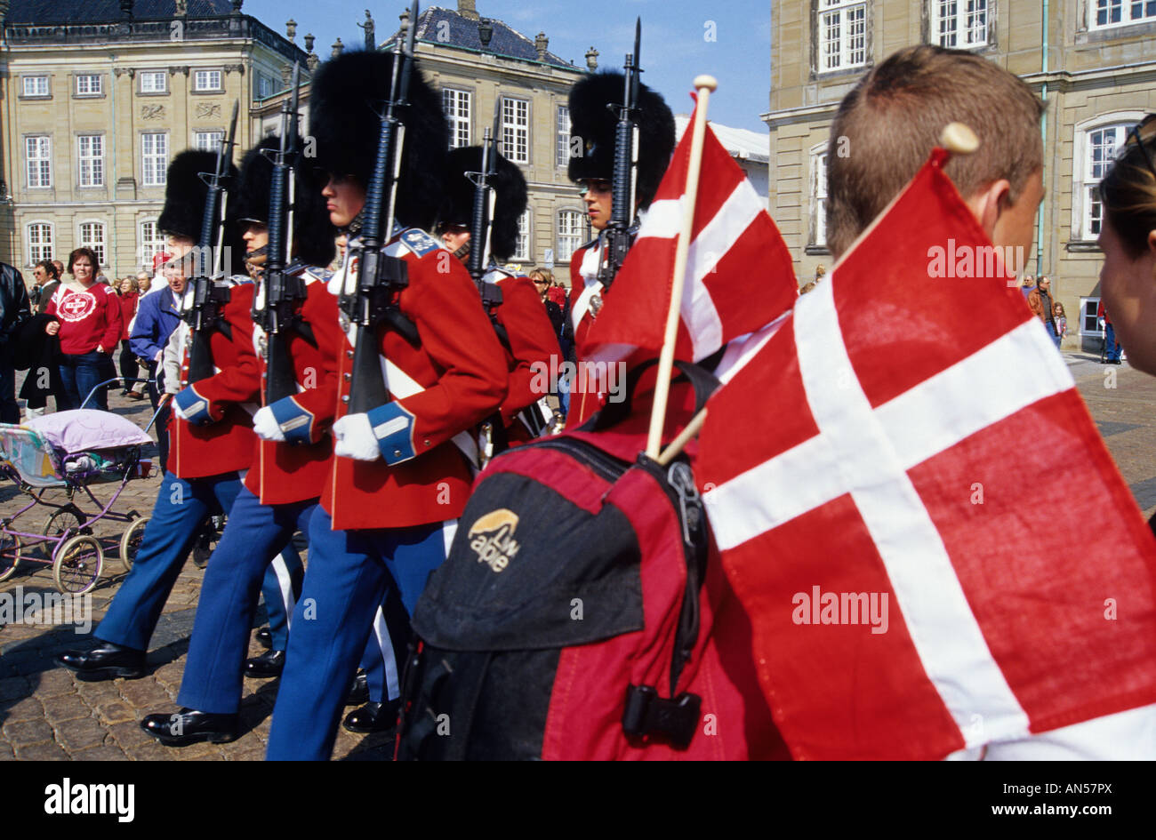 Royal Guard in Amalienborg Palace COPENHAGEN Denmark Stock Photo - Alamy