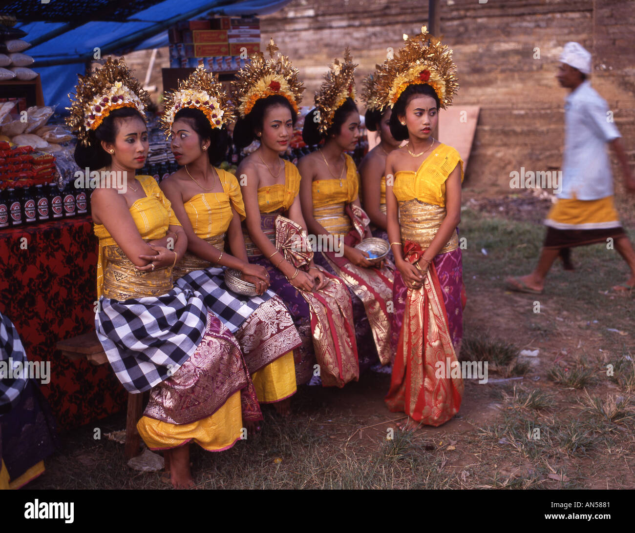 Indonesia Bali Sukawati temple festival people Stock Photo - Alamy