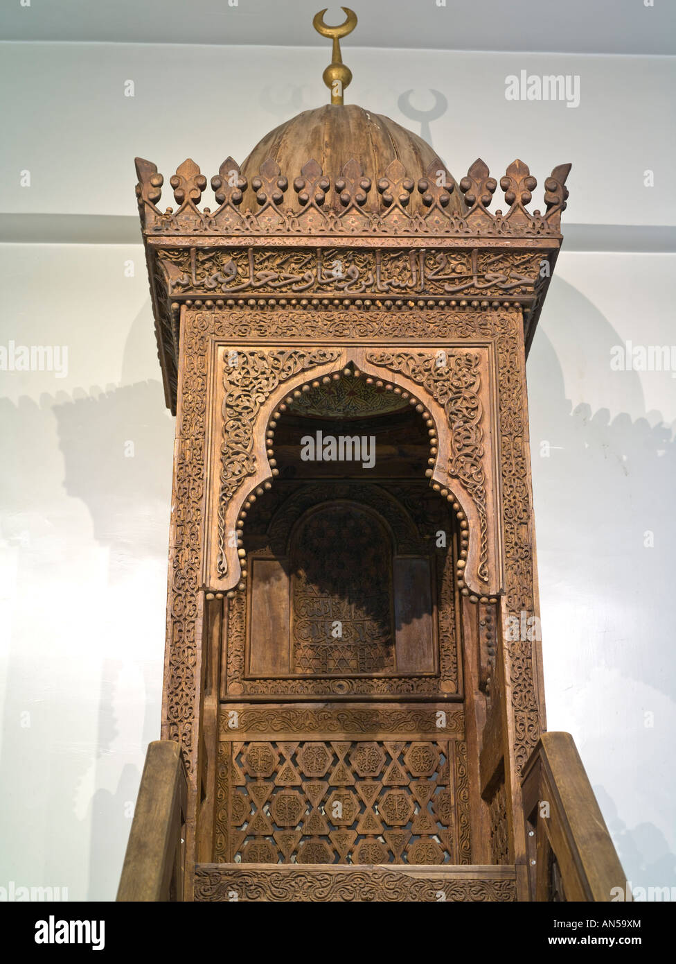 detail of wooden minbar, from Mosque of Nur al-Din, Hama, Syria Stock ...