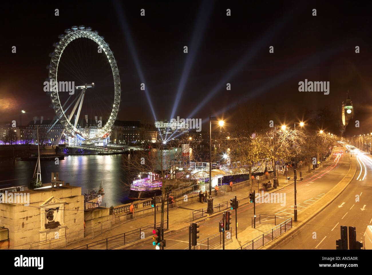 Cityscape at nighttime in London Stock Photo - Alamy