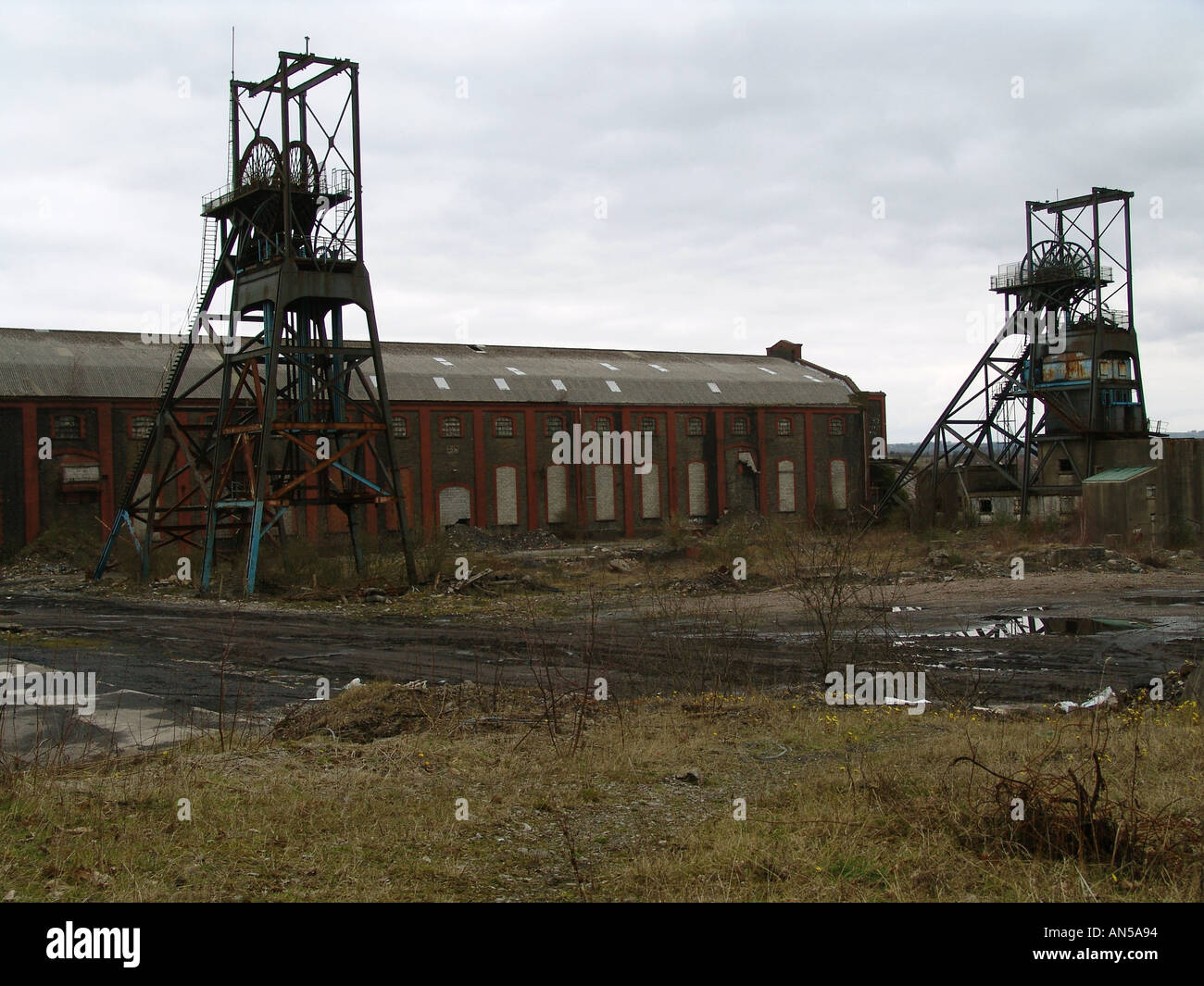 Penallta colliery hi-res stock photography and images - Alamy