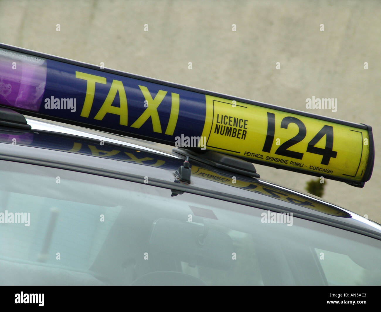 Irish taxi driver hi-res stock photography and images - Alamy