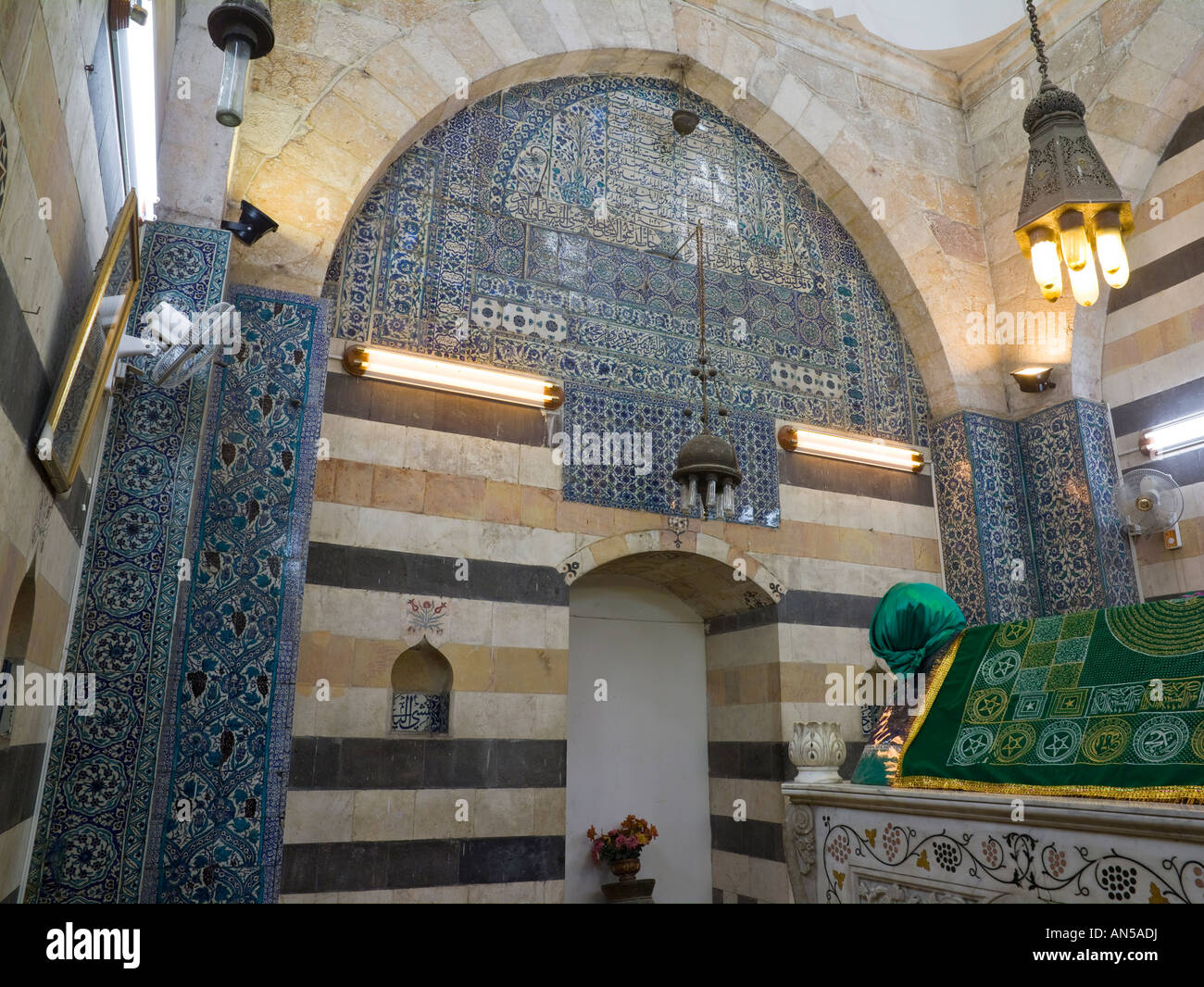 tomb of Saladin, Damascus, Syria Stock Photo - Alamy