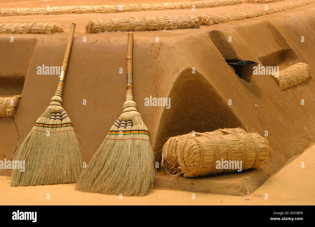 Sumo ring brush hi-res stock photography and images - Alamy