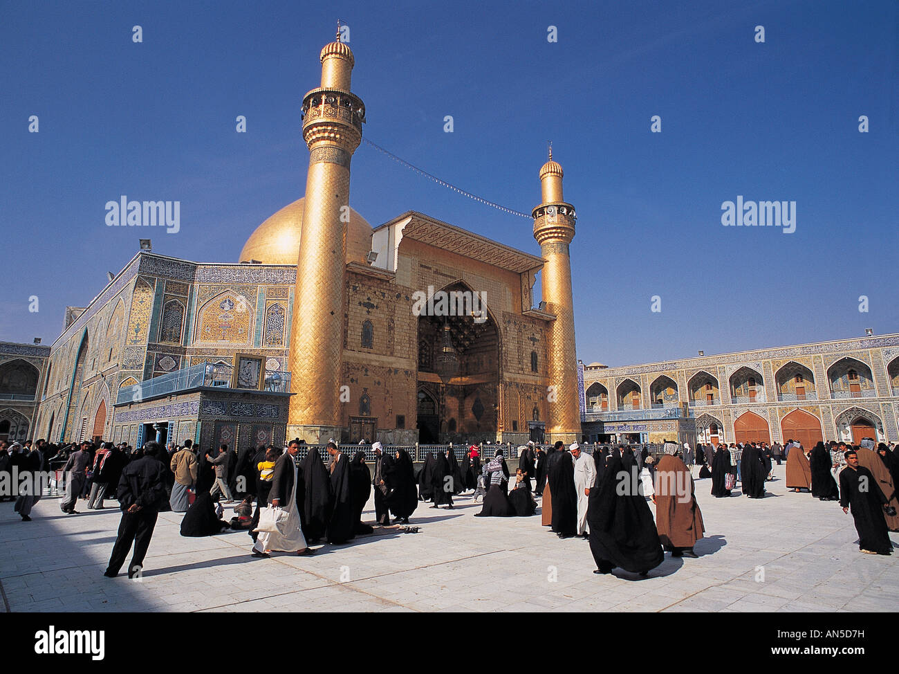 Shiites muslims in holy shrine of Caliph Ali Mosque , Qufa Iraq Stock ...