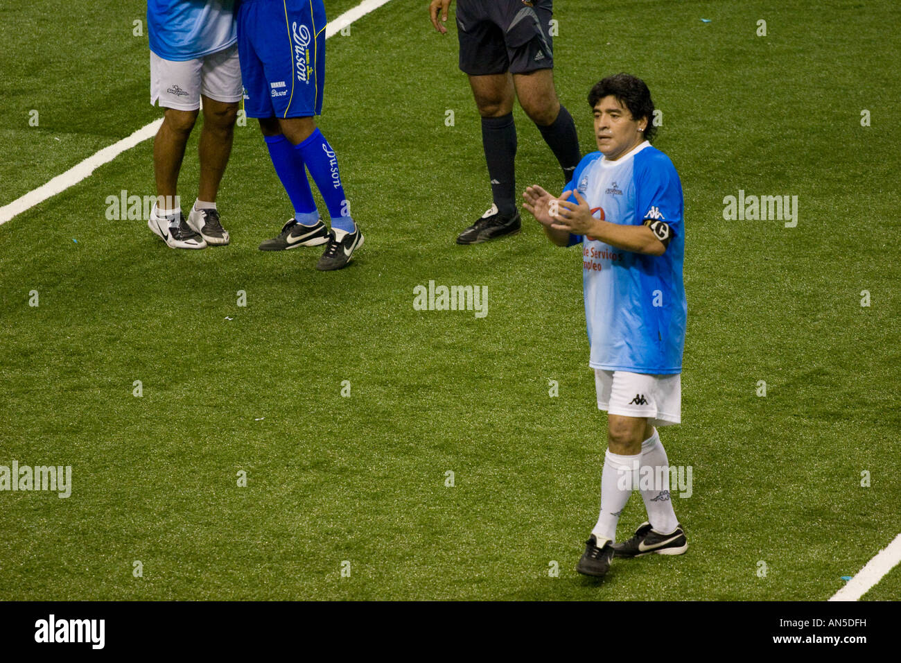 Argentina football shirt hi-res stock photography and images - Alamy