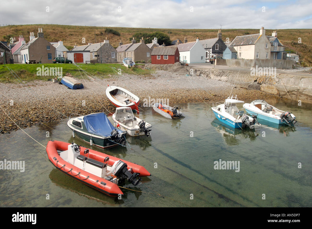 Sandend Fishing Village Stock Photo - Alamy