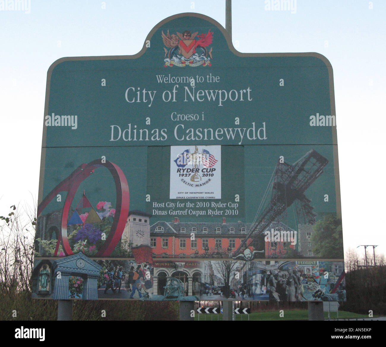 Welcome to newport sign hi-res stock photography and images - Alamy