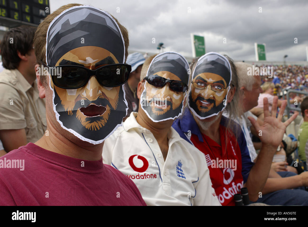 Cricket fans fancy dress hi-res stock photography and images - Alamy