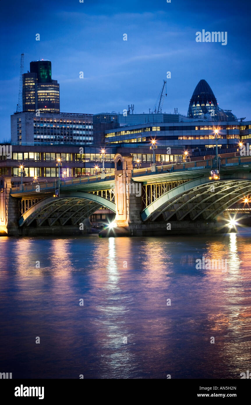 London skyline at dusk Stock Photo - Alamy
