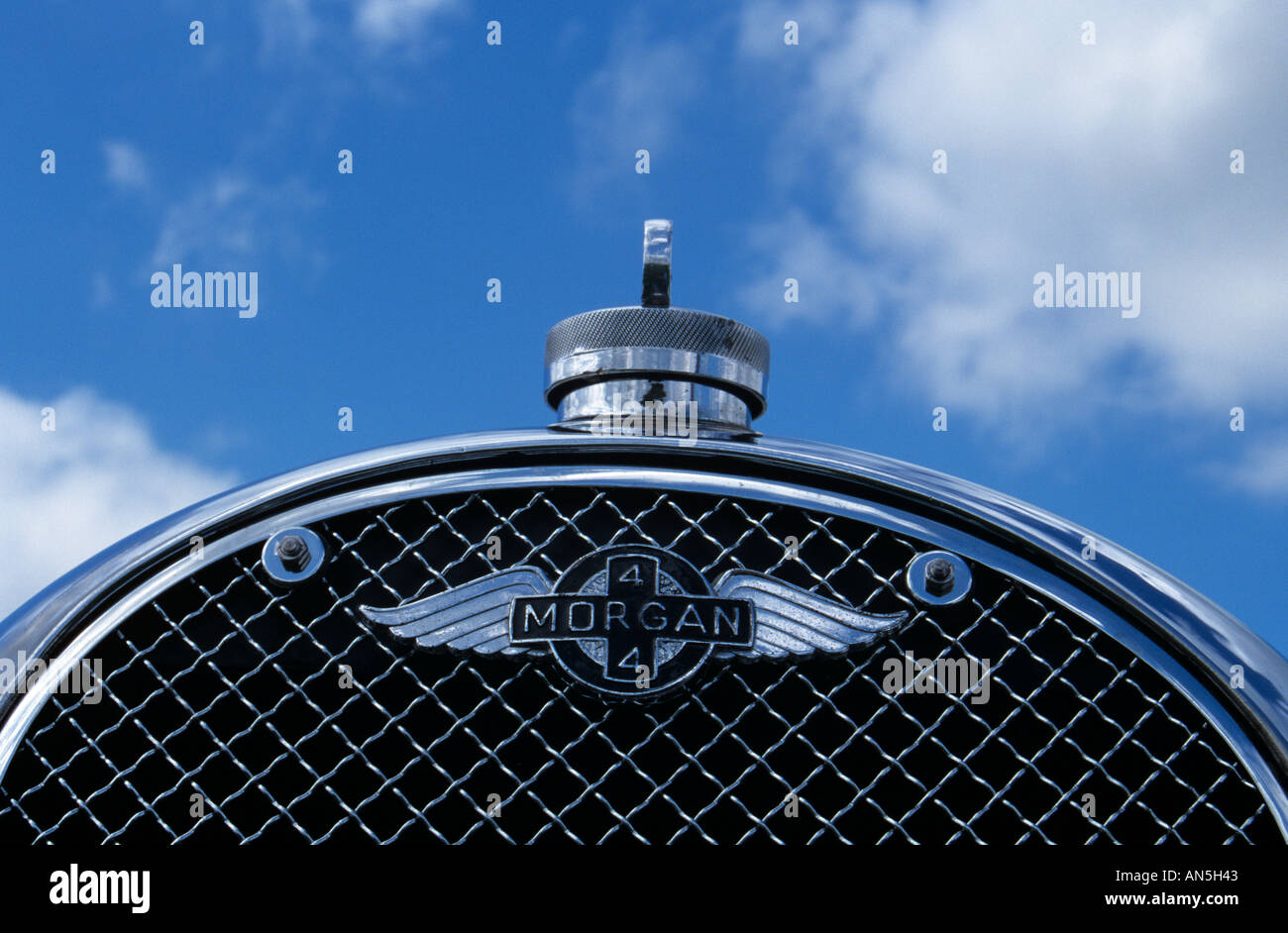 Morgan 4 4 badge hi-res stock photography and images - Alamy