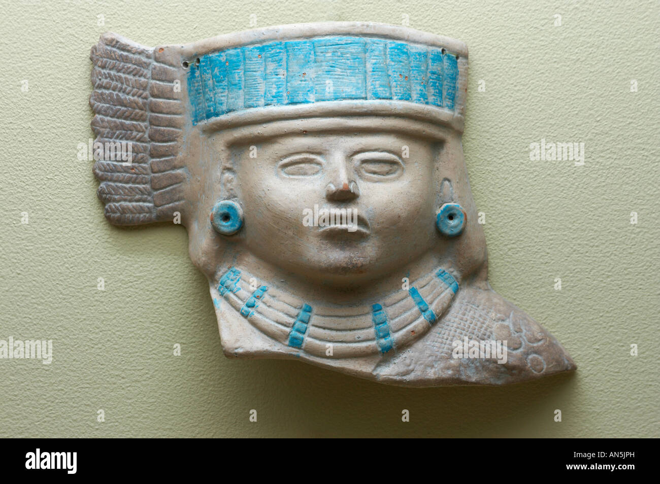 Teotihuacan mask hi-res stock photography and images - Alamy