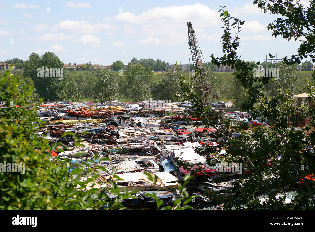 Pile of smashed cars hi-res stock photography and images - Alamy