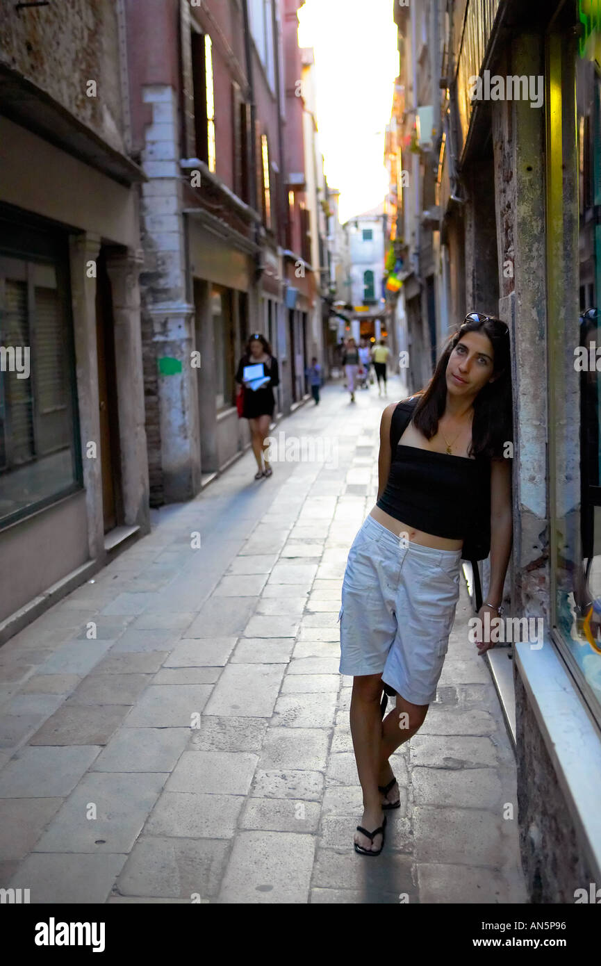 Street Scene Verona Italy model releases 442 445 Stock Photo - Alamy