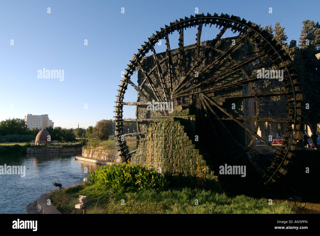 Famous Noria irrigation wheel in Hama, Syria Stock Photo - Alamy