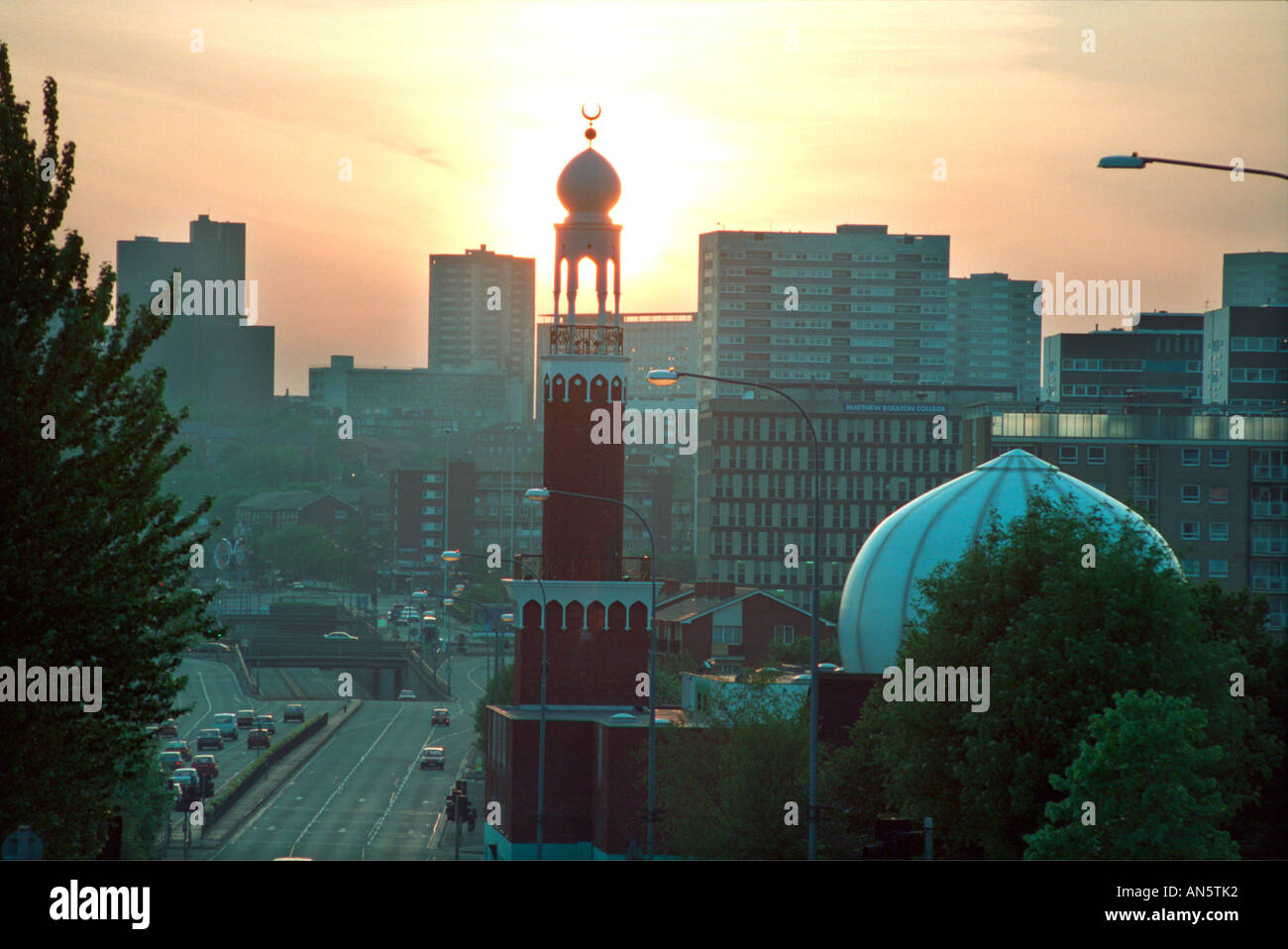 British muslim mosque hi-res stock photography and images - Alamy
