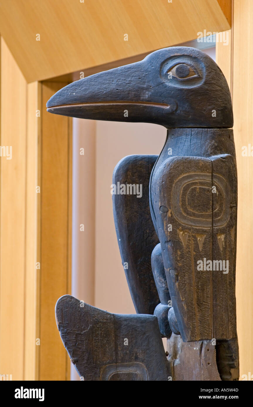 Tlingit totem raven hi-res stock photography and images - Alamy