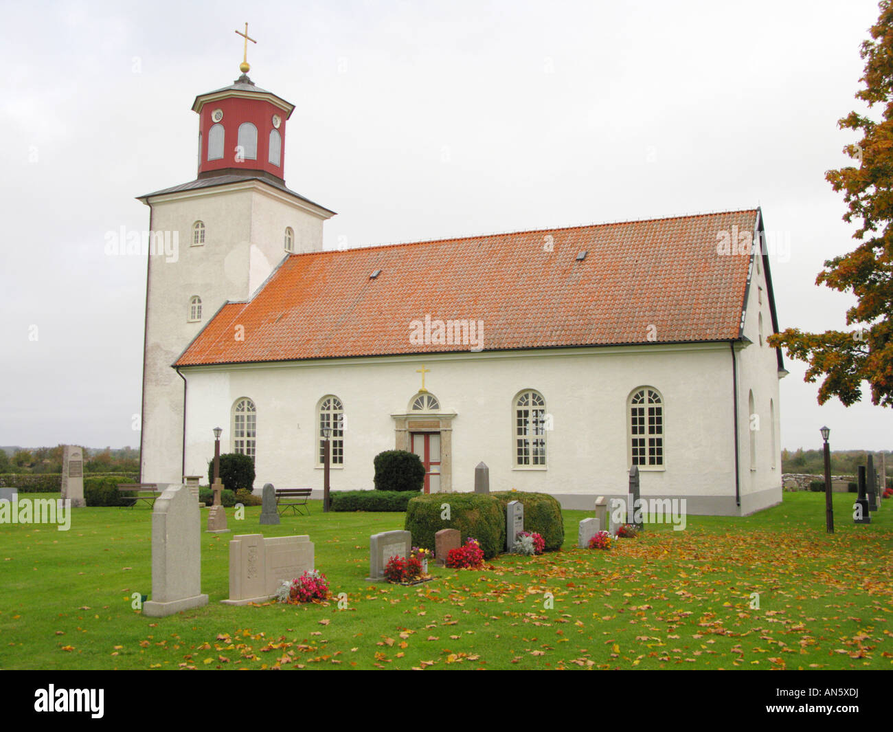 Curch roof hi-res stock photography and images - Alamy