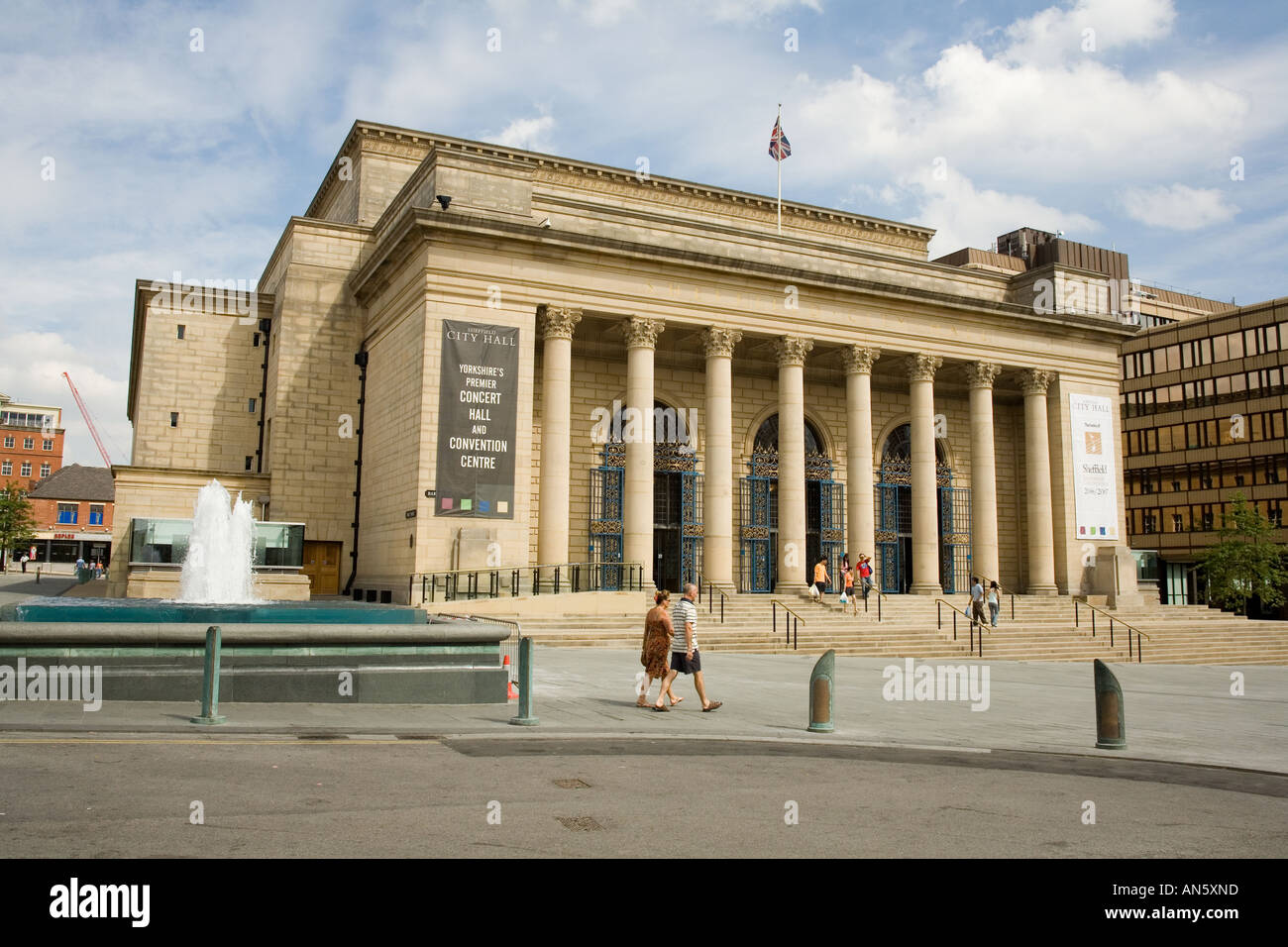 City Hall and Barkers pool, Sheffield South Yorkshire England Stock ...