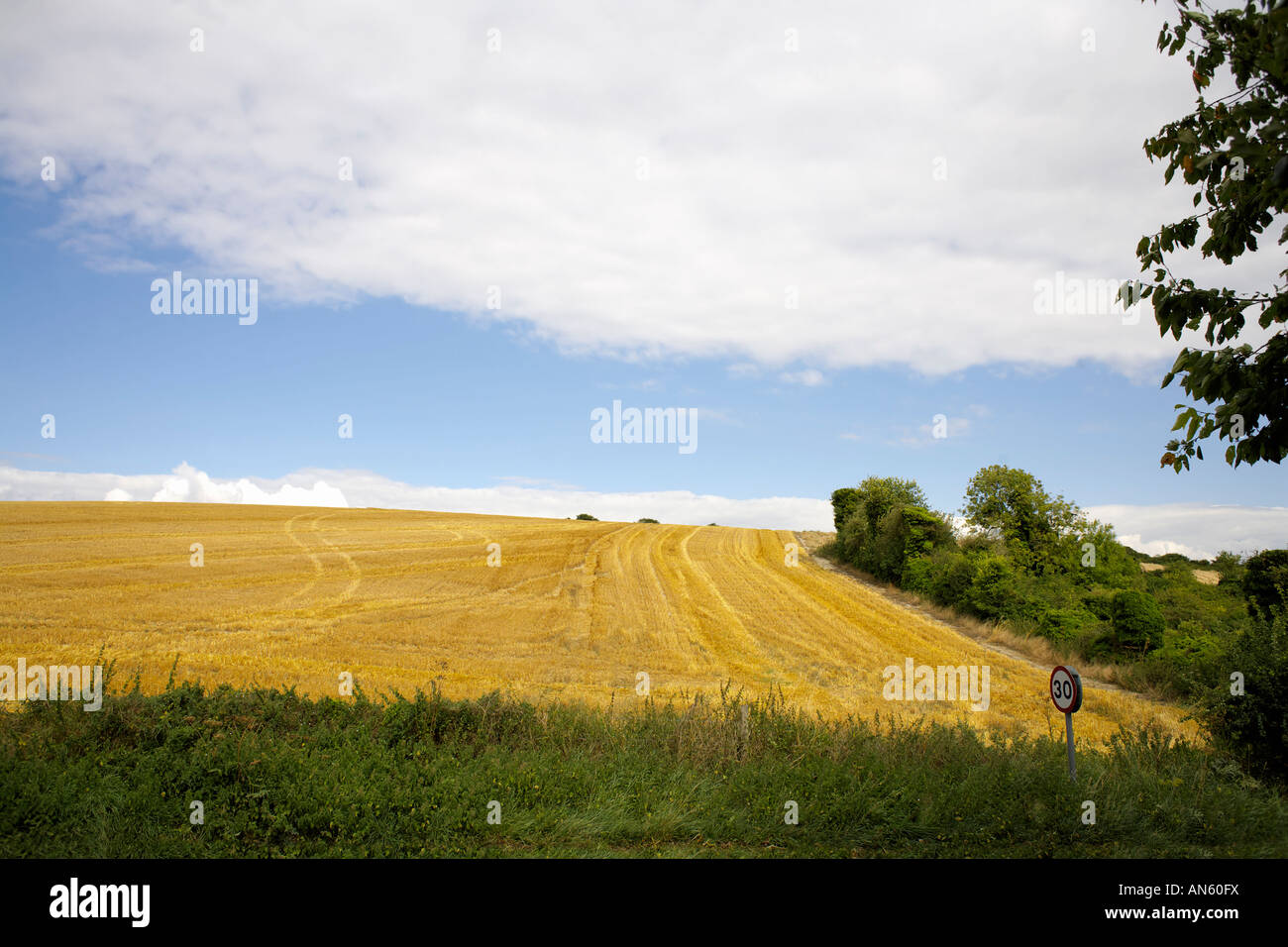 English farmland farm land hi-res stock photography and images - Alamy