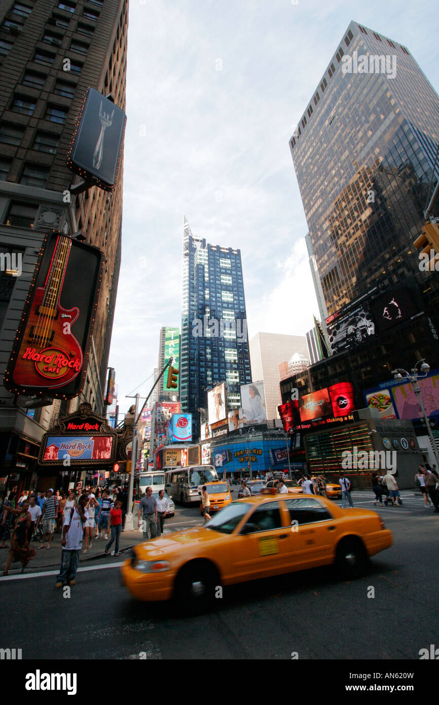 Broadway theater marquees times square hi-res stock photography and ...