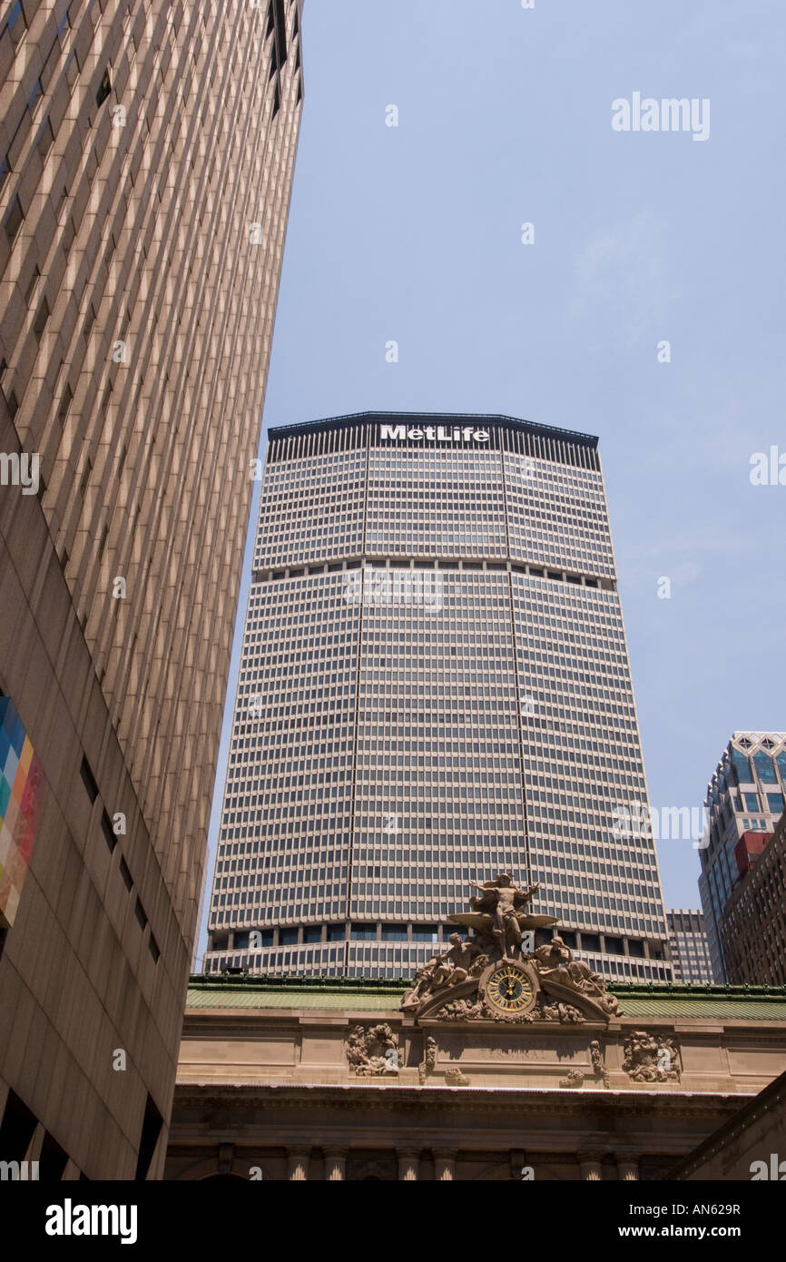 The Met Life Building and Grand Central Terminal in New York Stock ...