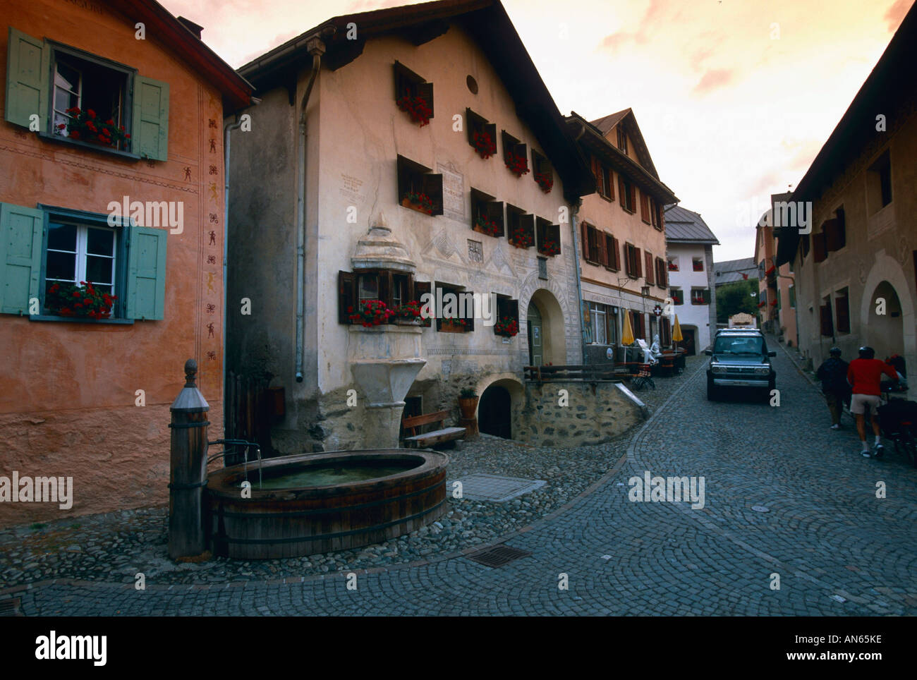 Guarda Bergdorf Engadin schweiz mountainvillage graubuenden switzerland ...