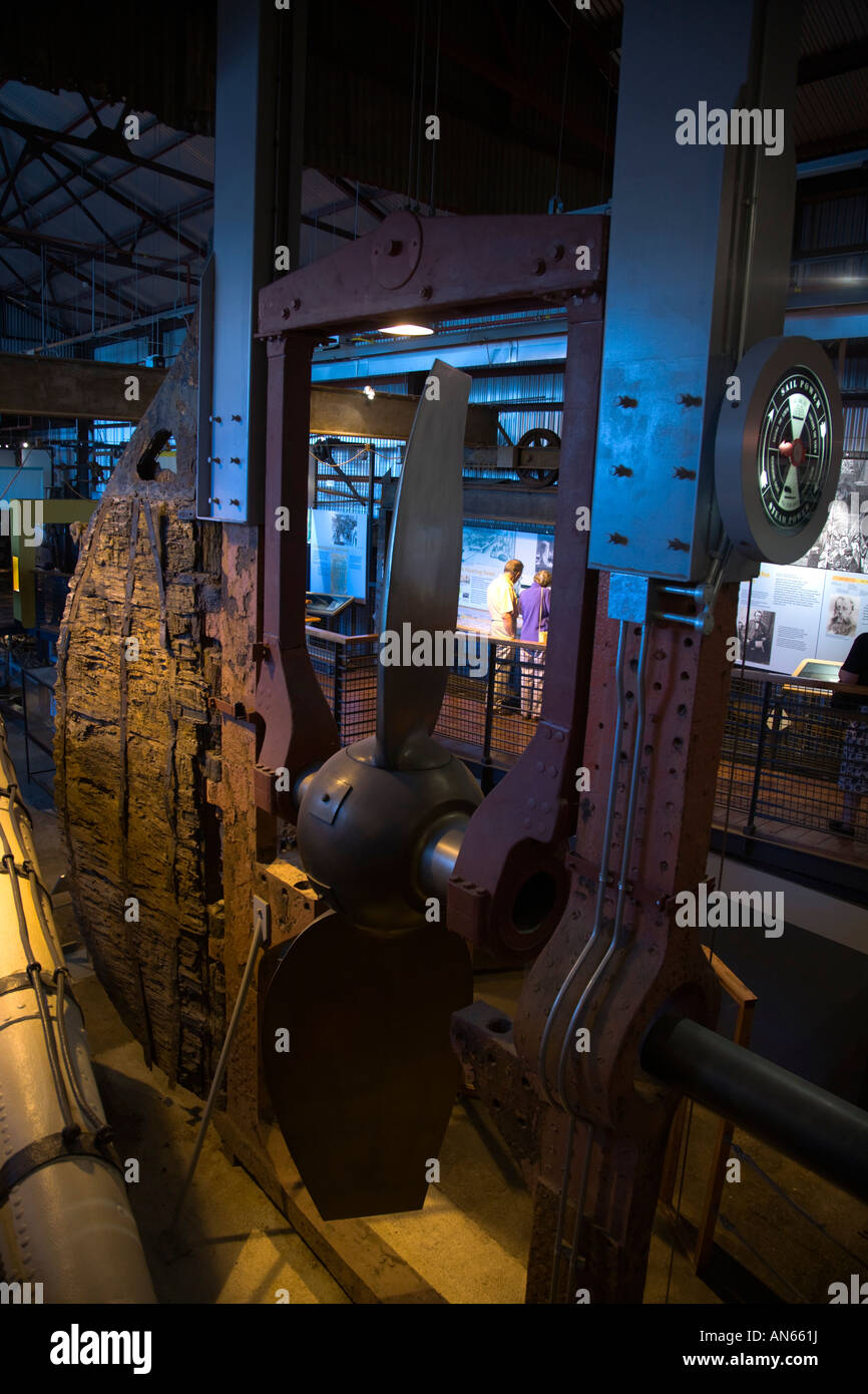 Screw steam ships hi-res stock photography and images - Alamy
