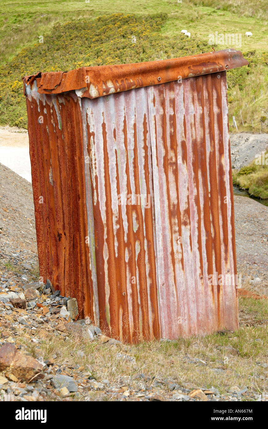Iron toilet shed hi-res stock photography and images - Alamy