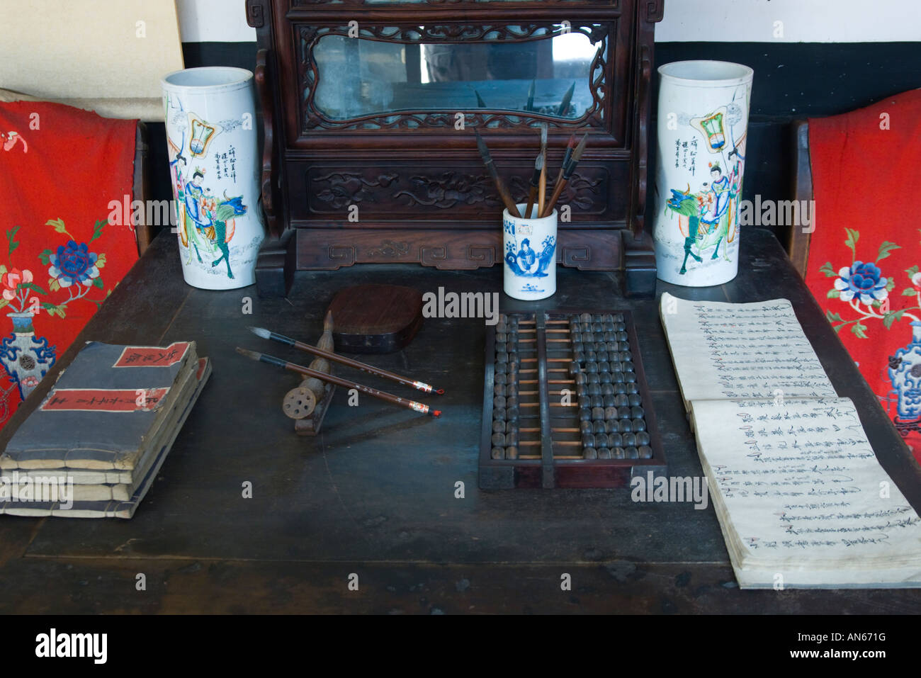 Bank draft hi-res stock photography and images - Alamy