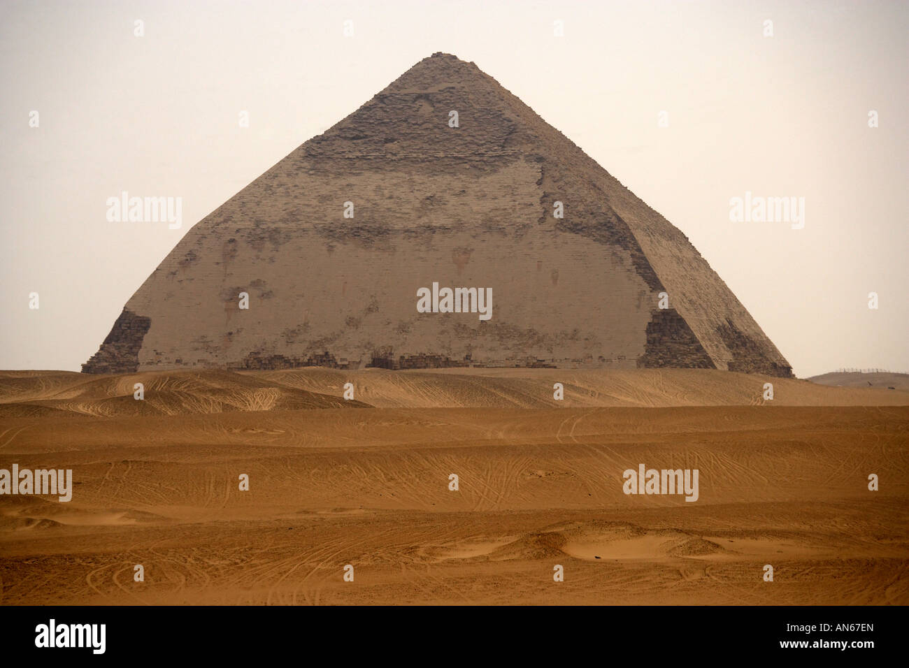 Pyramids of Dahshur in the Sahara Desert Egypt Stock Photo - Alamy